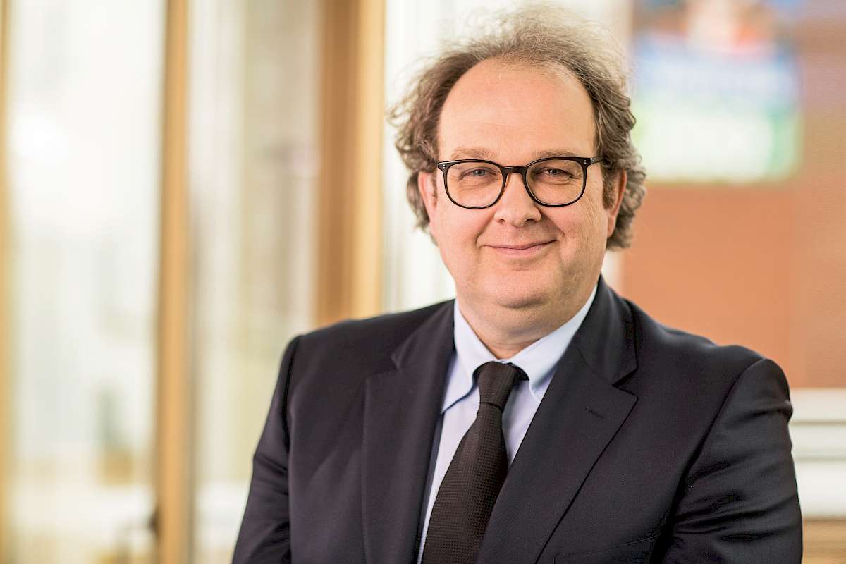 Vier Fragen an... | LU-Web